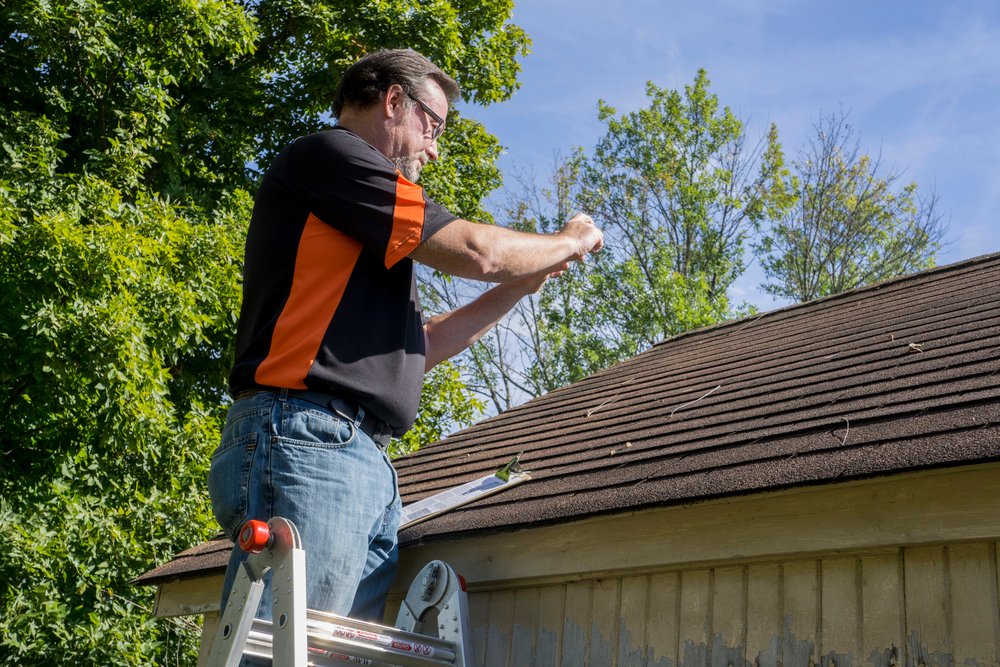 How to Install Shed Gutters: A Simple DIY Guide for Beginners ...